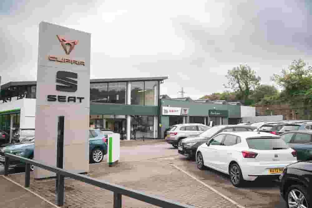 Official SEAT & CUPRA Dealership In Bristol | Open 7 Days A Week | Mon Motors